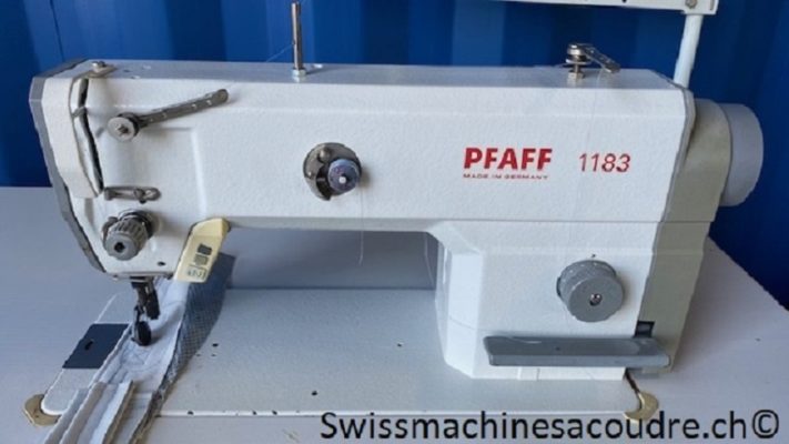 PFAFF 1525 - Swiss Machines à Coudre